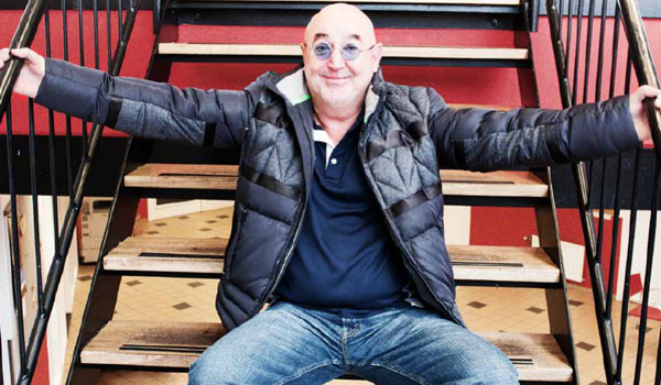 Harry Vermeegen: Gaan jullie elke week met z’n allen in het bad?